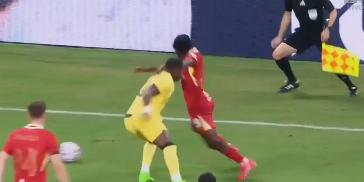 (VIDEO) Pervis Estupiñán dejó en el suelo al fichaje de 110 millones ...