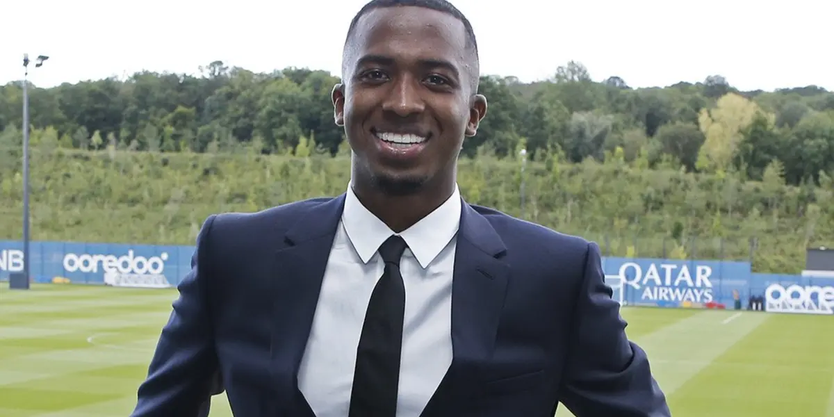 Esto cuesta el traje de William Pacho, con el que llegó al PSG