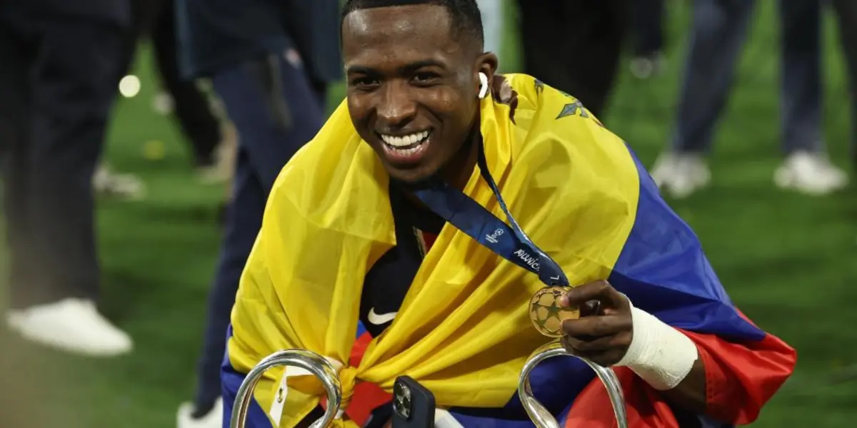 (VIDEO) Es una muralla, la salvada de Willian Pacho que se llevó el ...